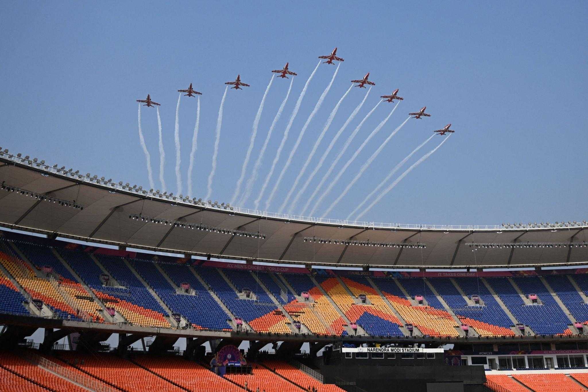 Watch: Air Show Rehearsal Ahead Of ICC World Cup Final | TimelineDaily