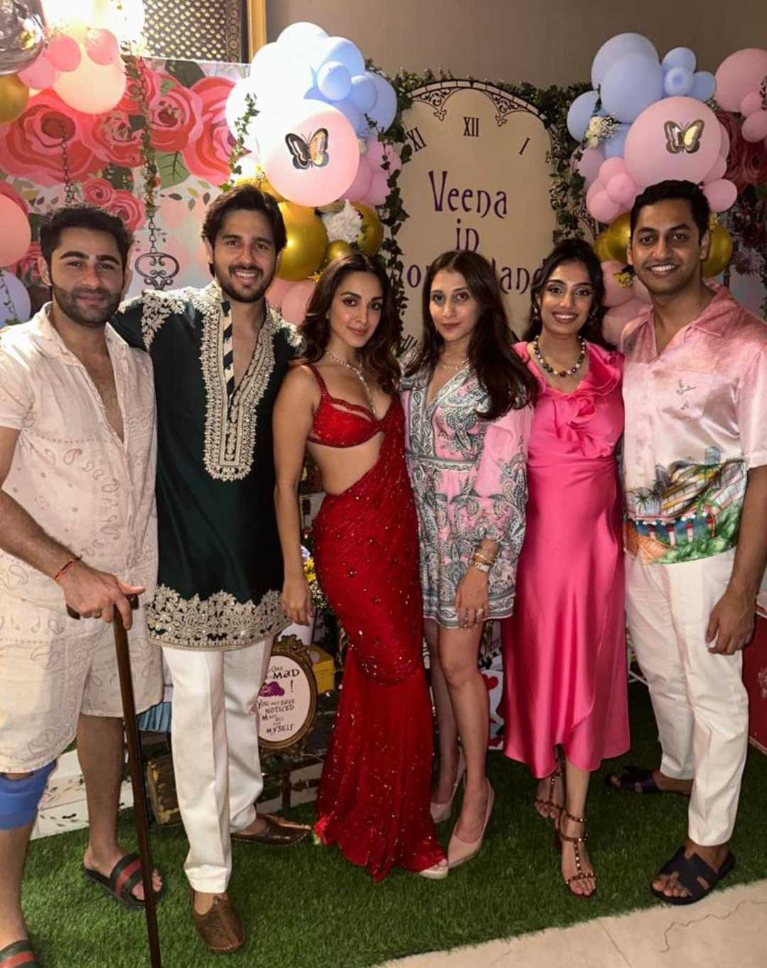 Pics: Bollywood Is Busy Dressing Up And Attending Diwali Bashes ...