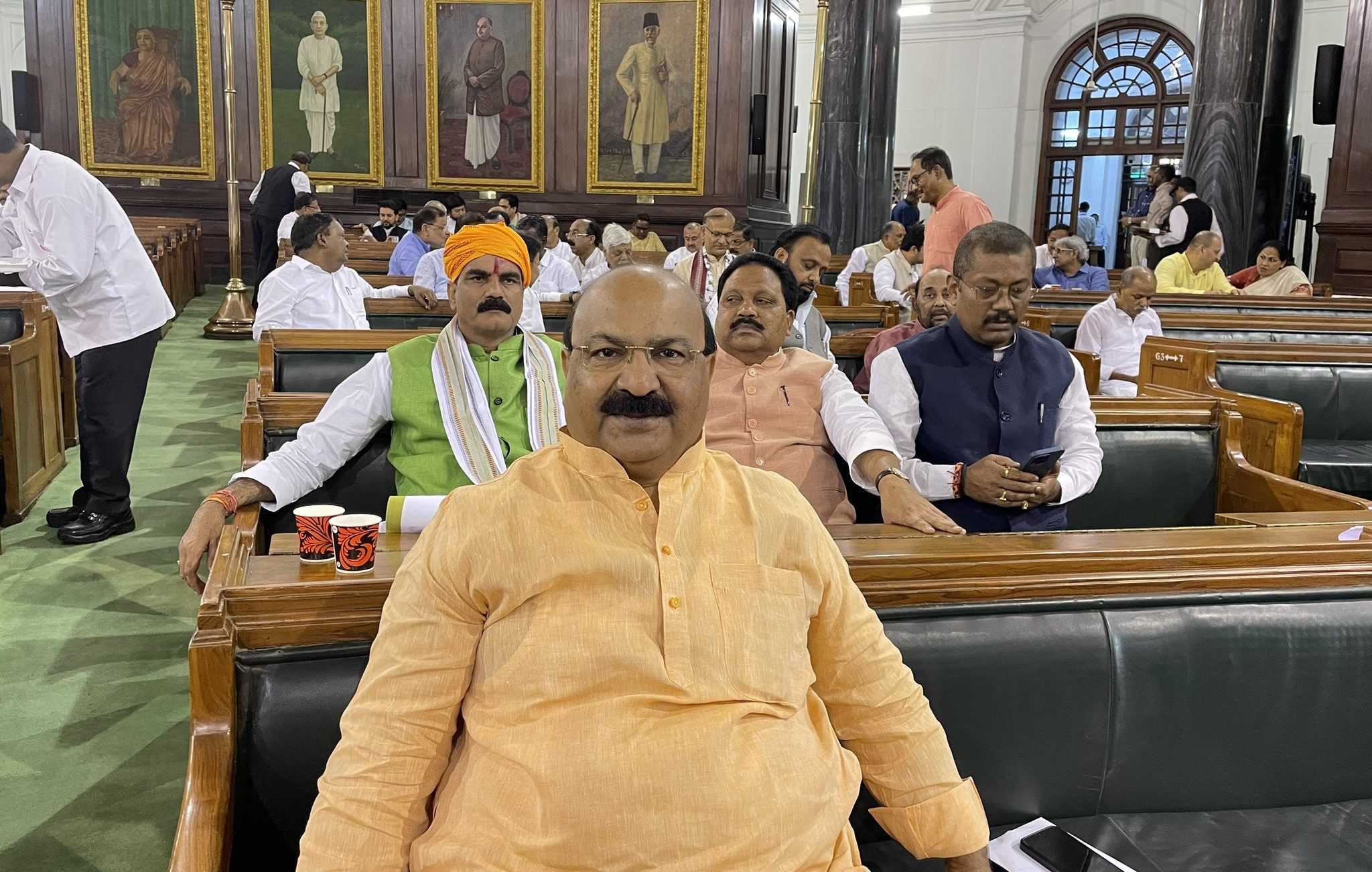 "INDIA Bloc Meetings Are Limited To Chai-samosas Until Seat ...