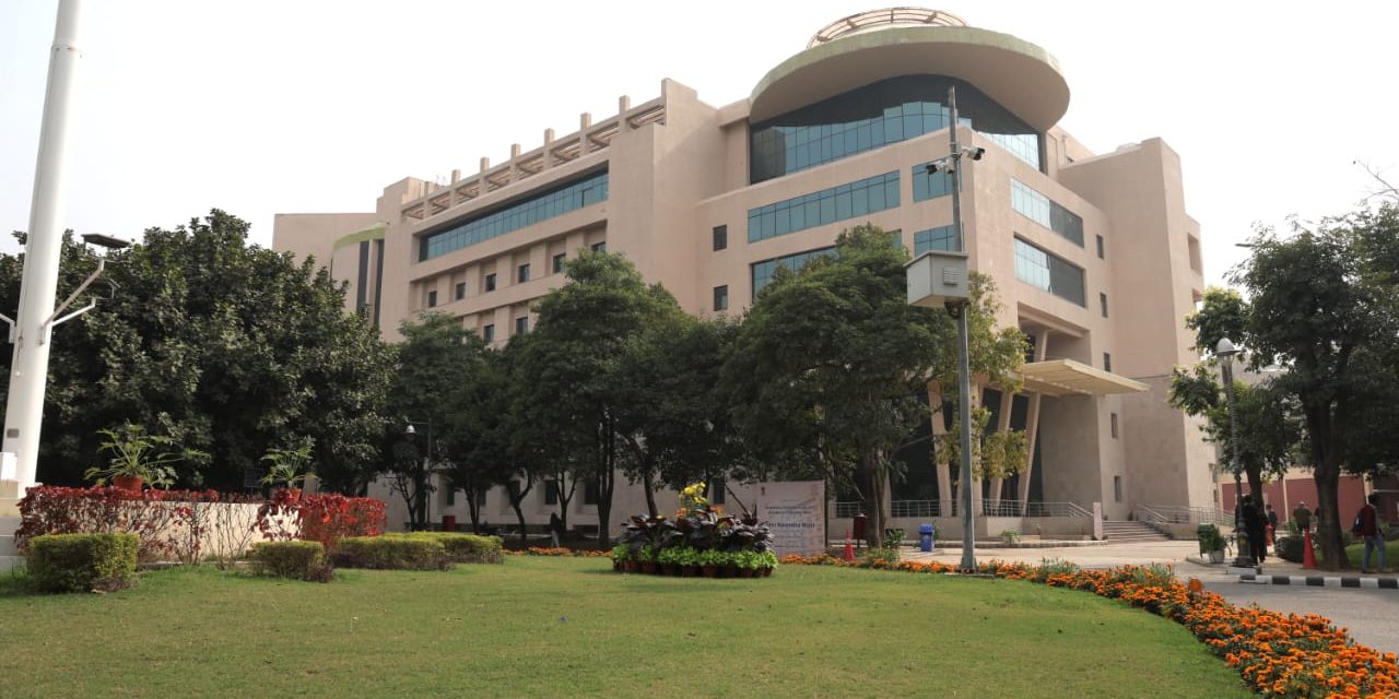 PM Modi Inaugurates Two Academic Complexes At IIT Delhi | TimelineDaily