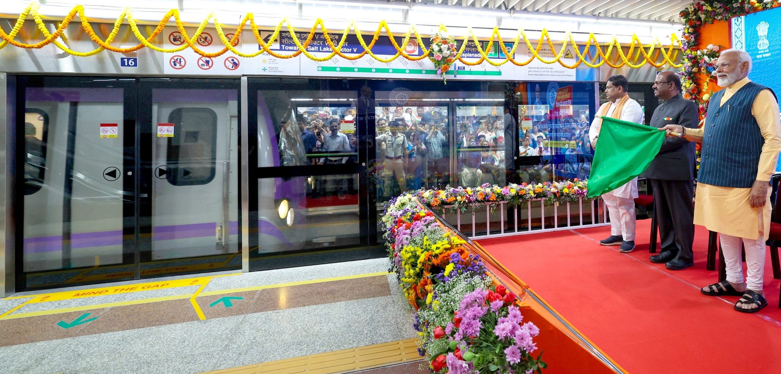 Prime Minister Modi Inaugurates India's First Underwater Metro In ...
