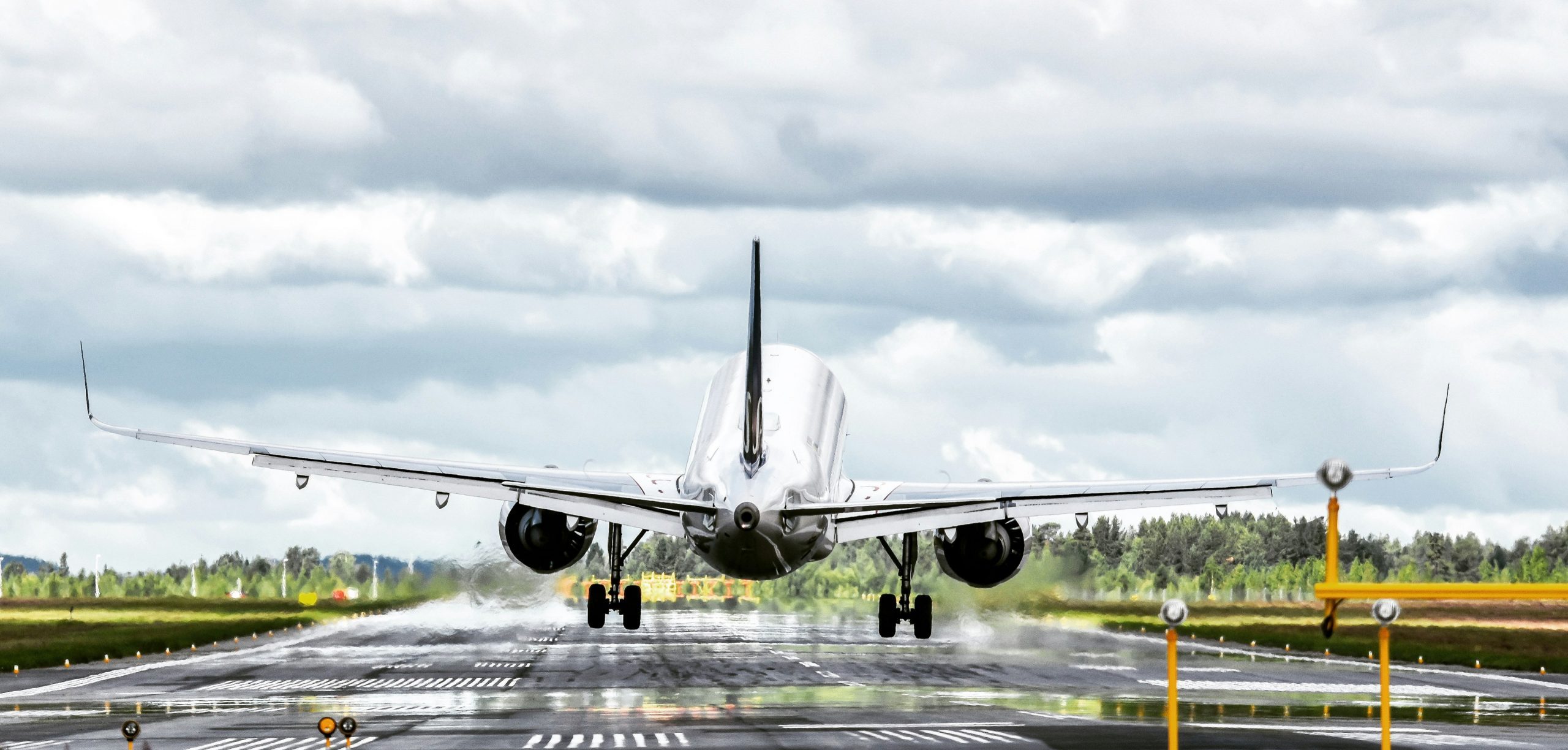 Passenger's Suspected Suicide Attempt: London-Bound Flight Makes ...