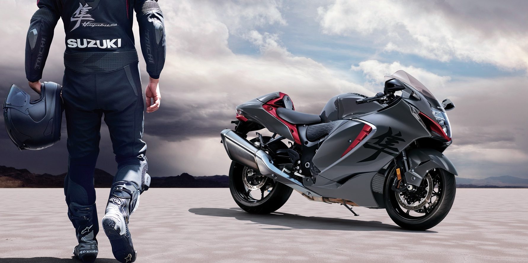 Suzuki Unveils 25th Anniversary Edition Of Iconic Hayabusa: A Tribute ...