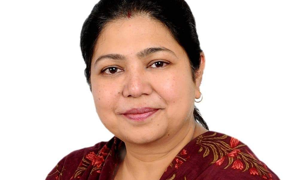 Former AAP Leader Yamini Gomar Congress' Hoshiarpur Candidate ...