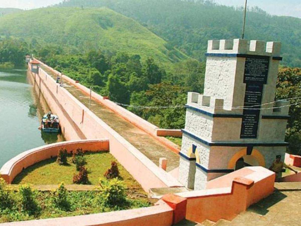 Heavy Rain In Kerala: Mullaperiyar Dam Spillway Gates Opened In Idukki ...