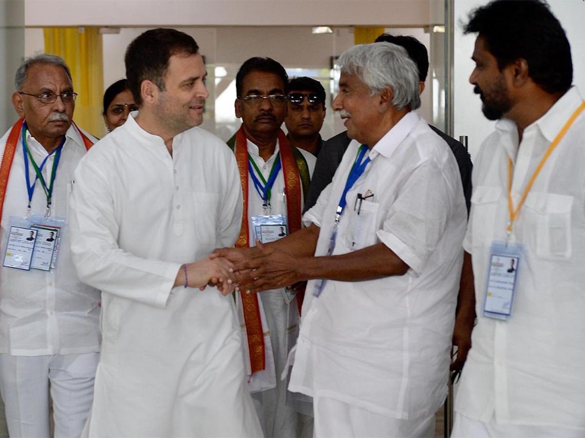 "Leader Of People, Essence Of Jananayak": Rahul Gandhi Remembers Oommen ...