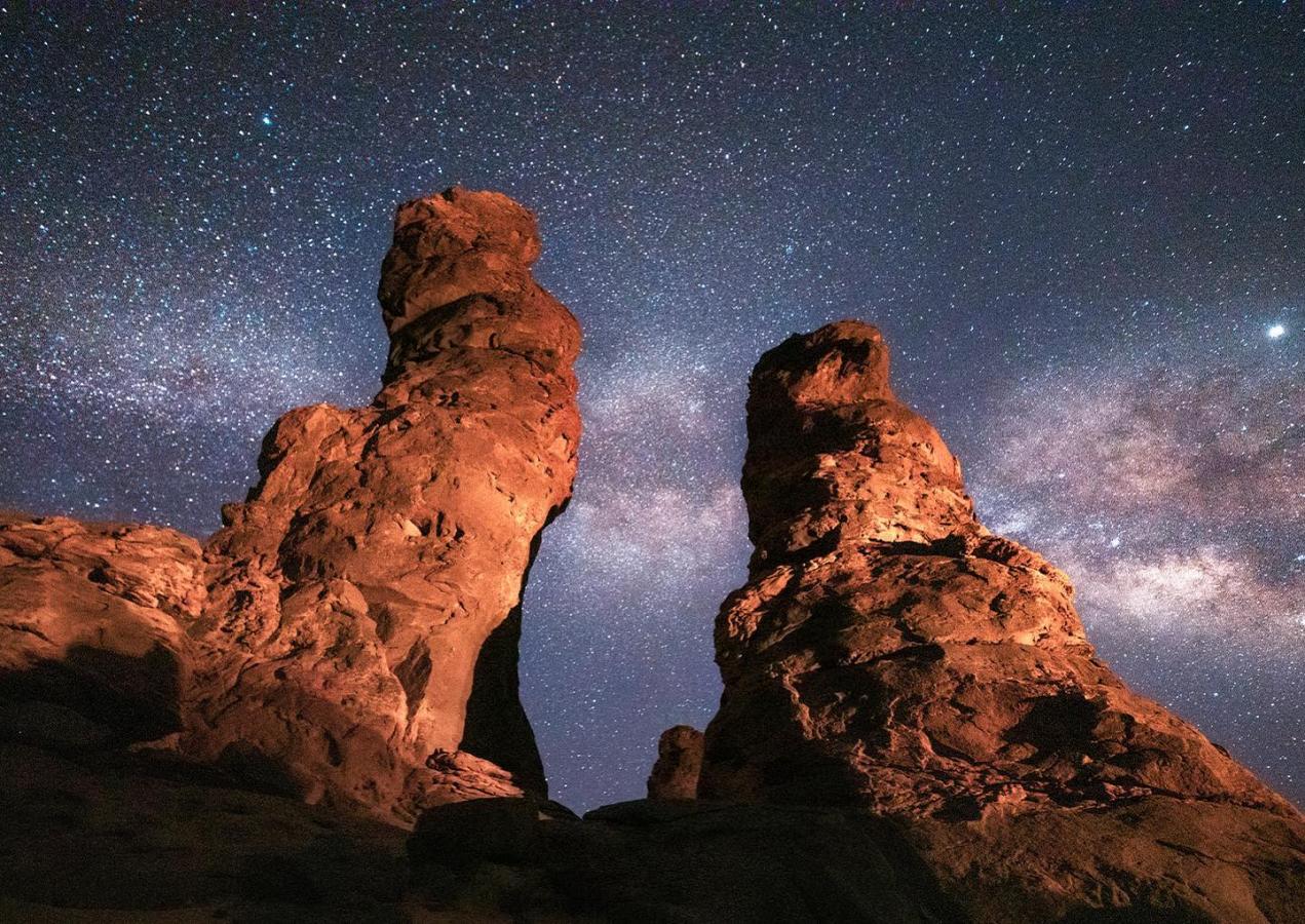 Stargazing At Gharameel: A Bewitching Experience In Saudi Arabia ...