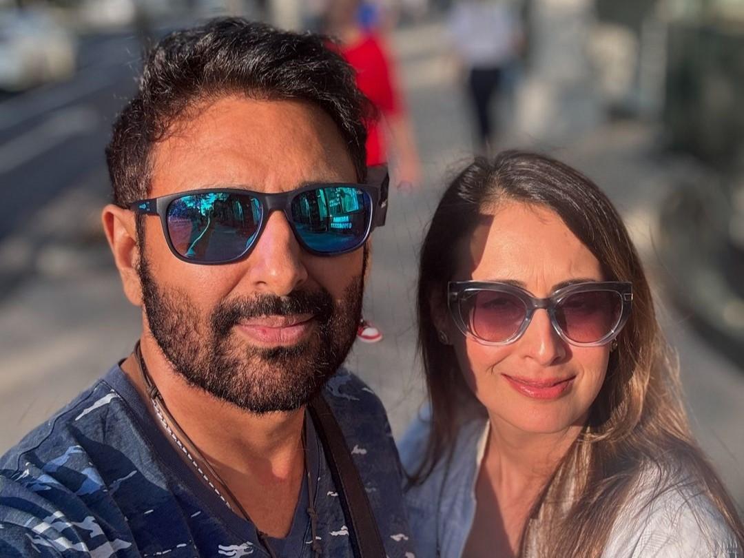 Bollywood Actor Parvin Dabas In ICU After Road Accident | TimelineDaily