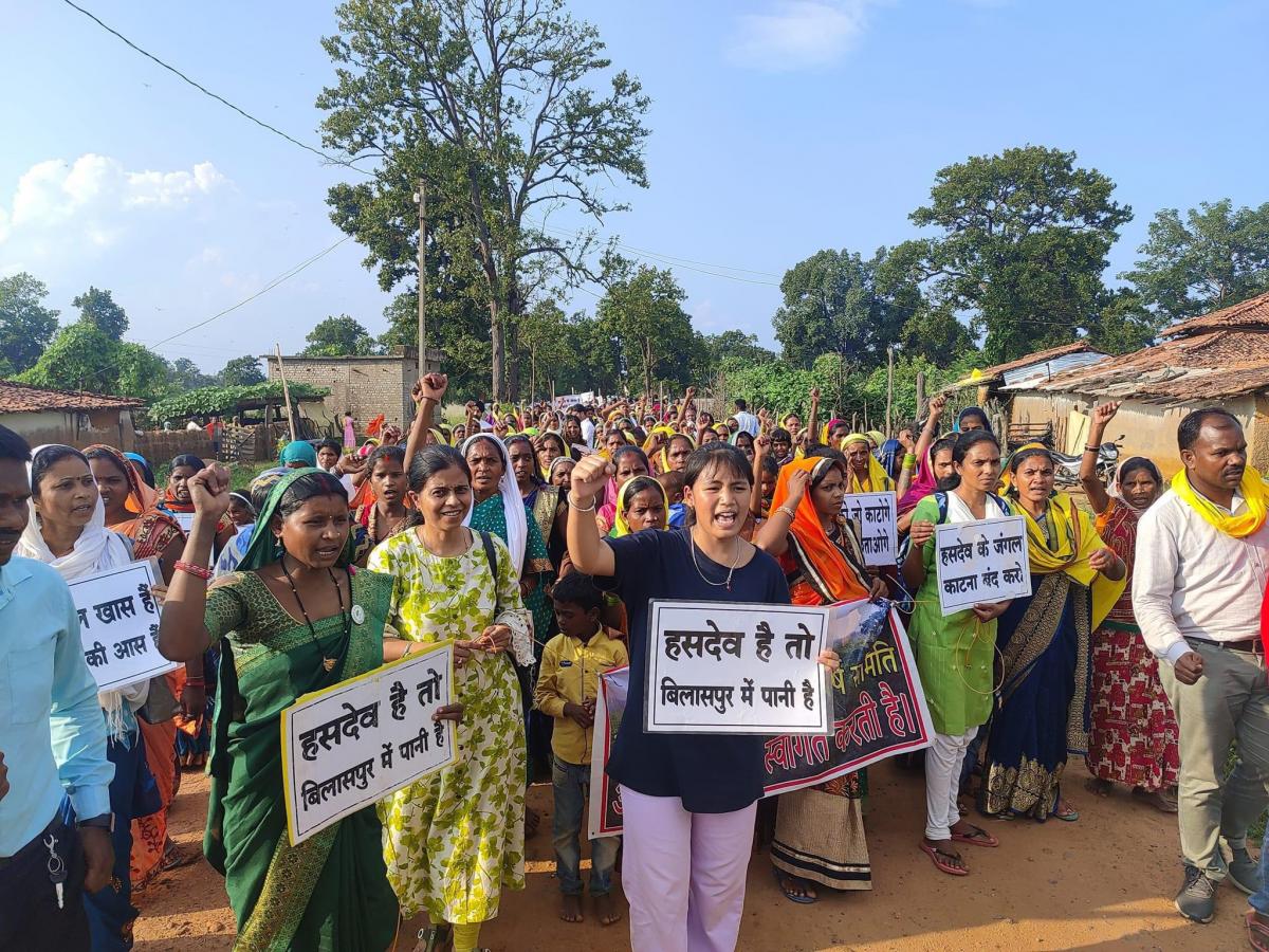 Villagers Clash With Police Over Tree-Felling In Chhattisgarh’s Hasdeo ...