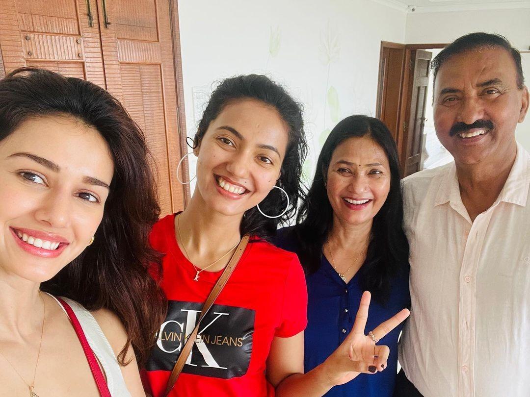 Disha Patani's Father Duped Of Rs 25 Lakh, Case Registered | TimelineDaily