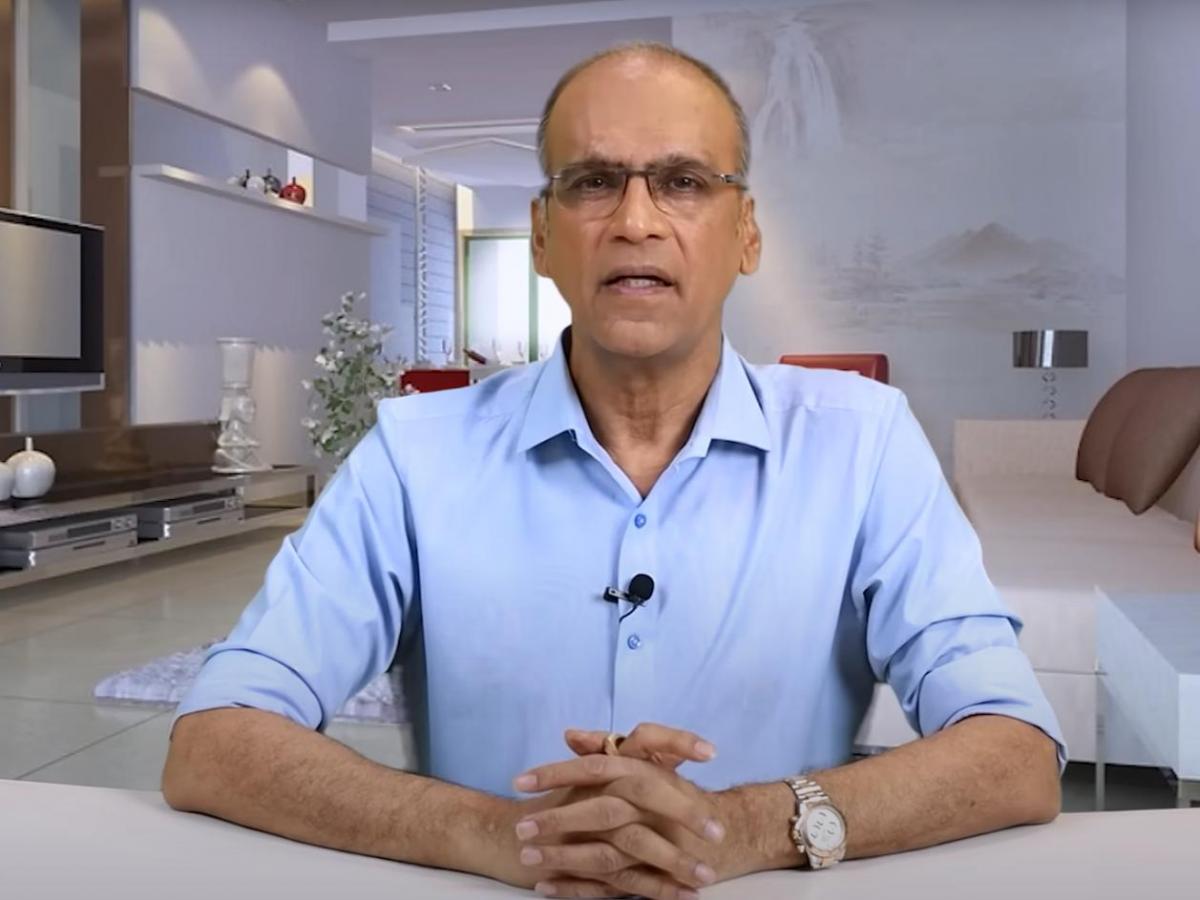 "Block Booking": Komal Nahta On Advance Booking Records By Recent Hindi ...