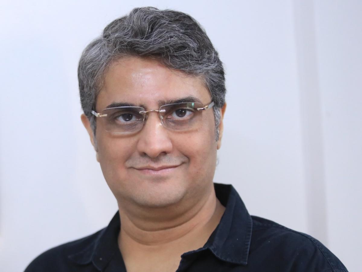 Film Director-Writer Manish Gupta Exposes Allegations Made By Driver As ...