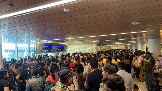 Massive IndiGo Flight Problems Leave Thousands Of Passengers Stranded Across India | TimelineDaily